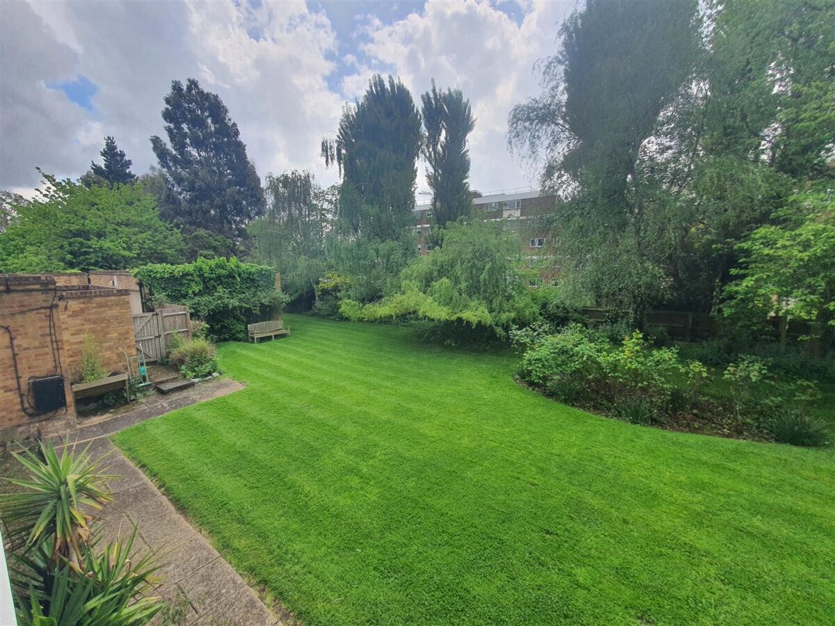 Corringway, London - PM4U Estate Agent